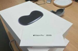 Apple Vision Pro: Unveiling the Box and Apple Store Offerings ...